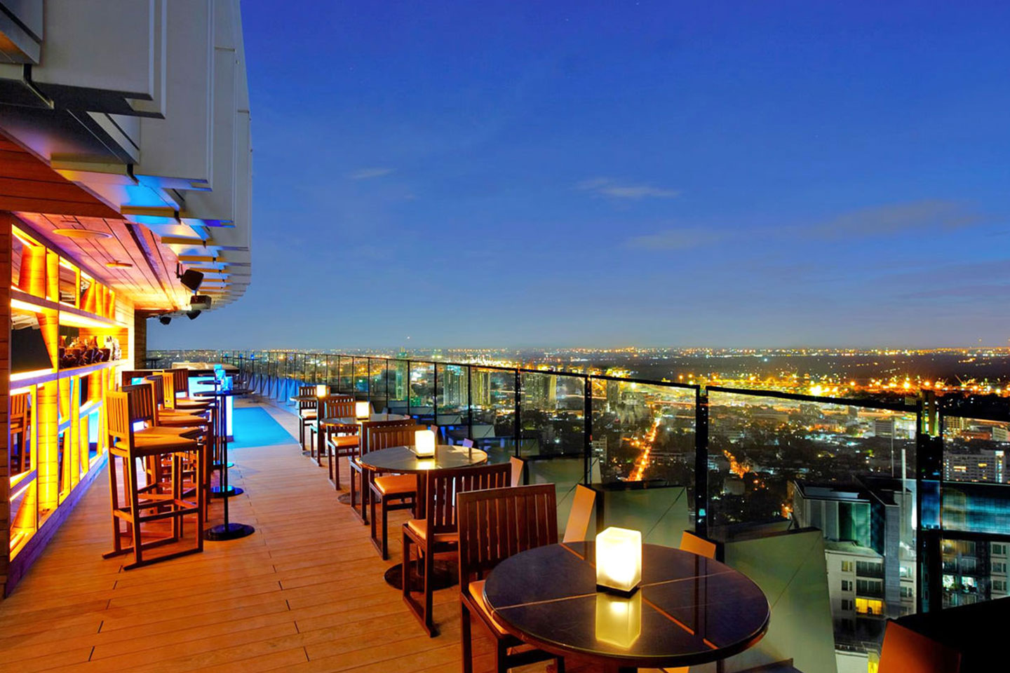 ROOF5-Sky Bar & Lounge | 16-A, E C Road, Dehradun-248001